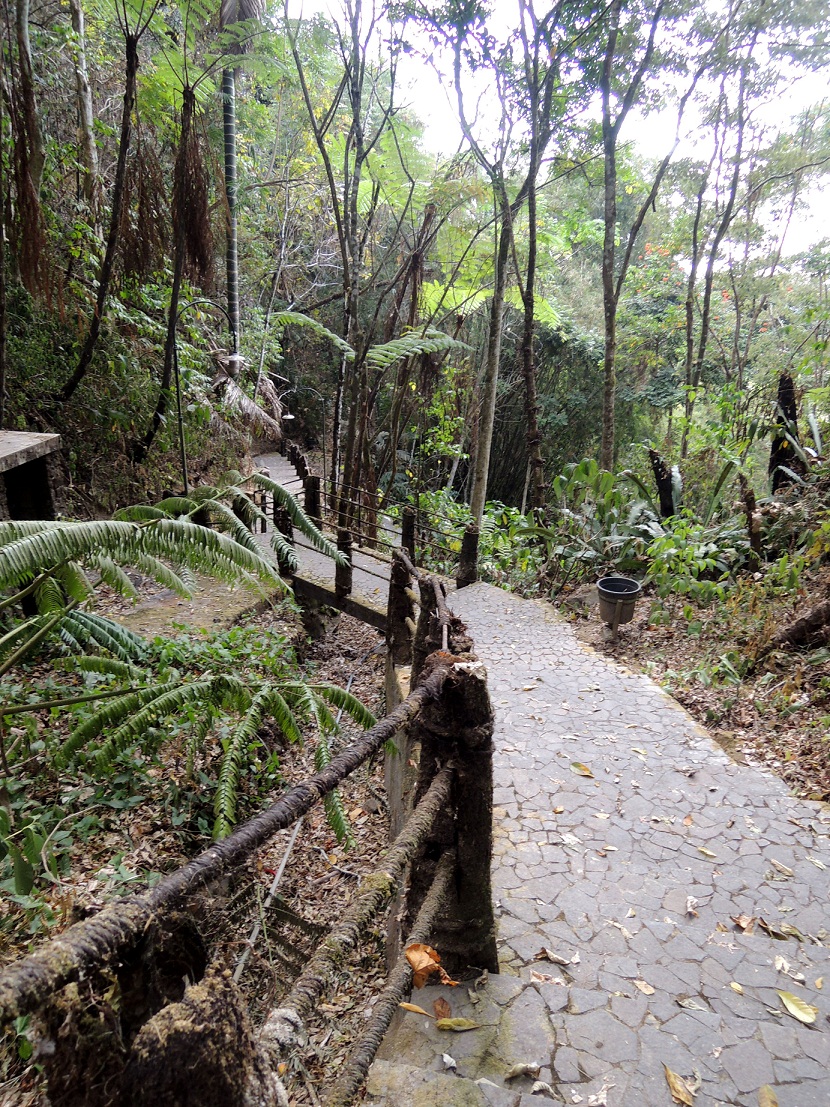 Bukit Doa Tomohon: Wisata Religi di Manado – Ceritaeka