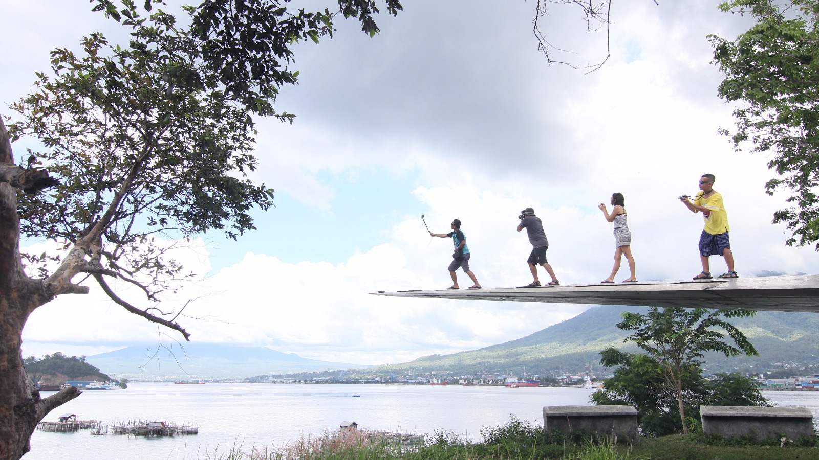 Melongok Sejarah Tugu Trikora di Pulau Lembeh – Ceritaeka